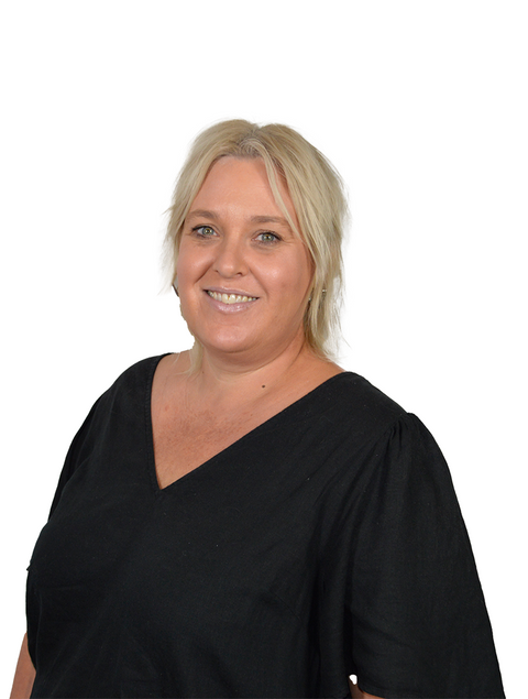 Hair Designers – Tanas Hair Designs & Spa